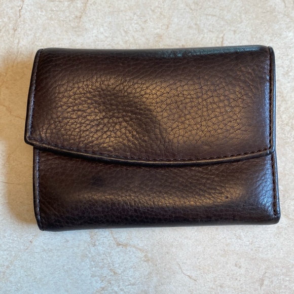Rolfs | Bags | Rolfs Genuine Leather Trifold Wallet | Poshmark